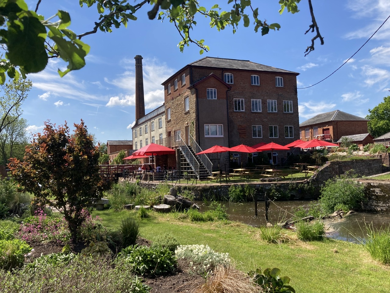 Sunny Bank Holiday Weekend - Macmillan Online Community